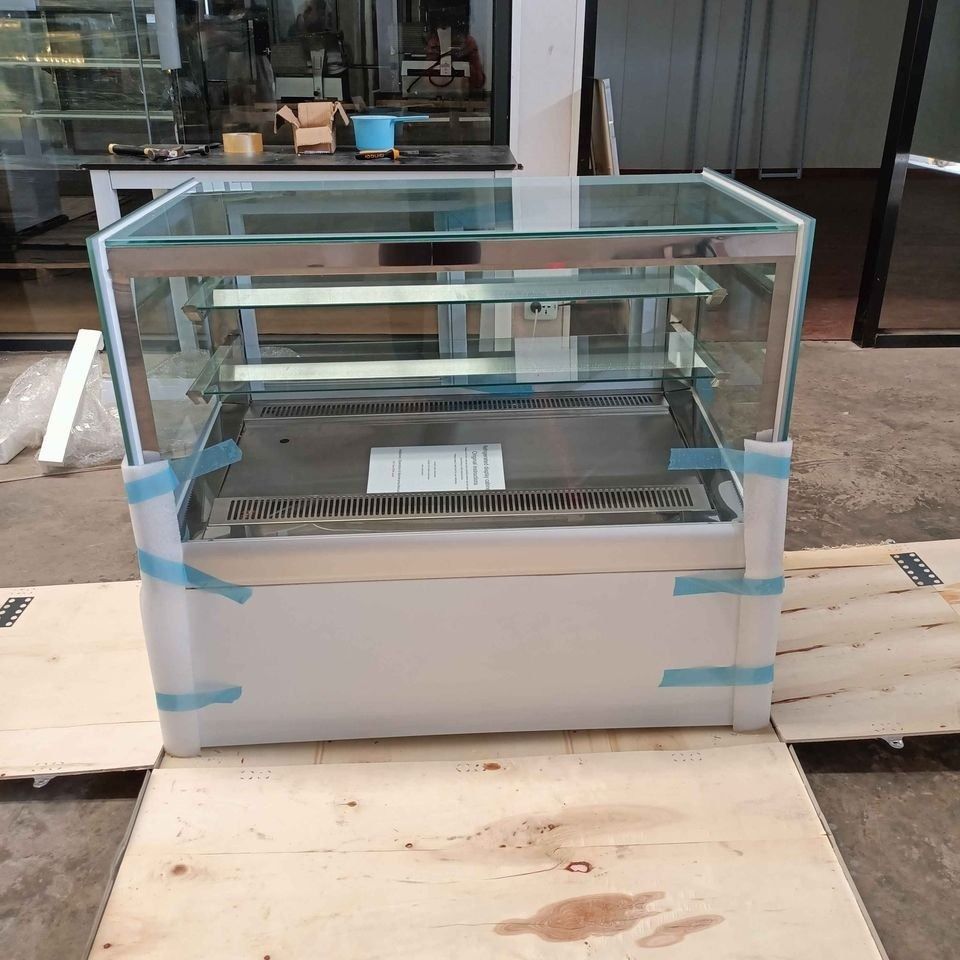 *COUNTER TOP CAKE DISPLAY CHILLER, Commercial & Industrial, Industrial ...