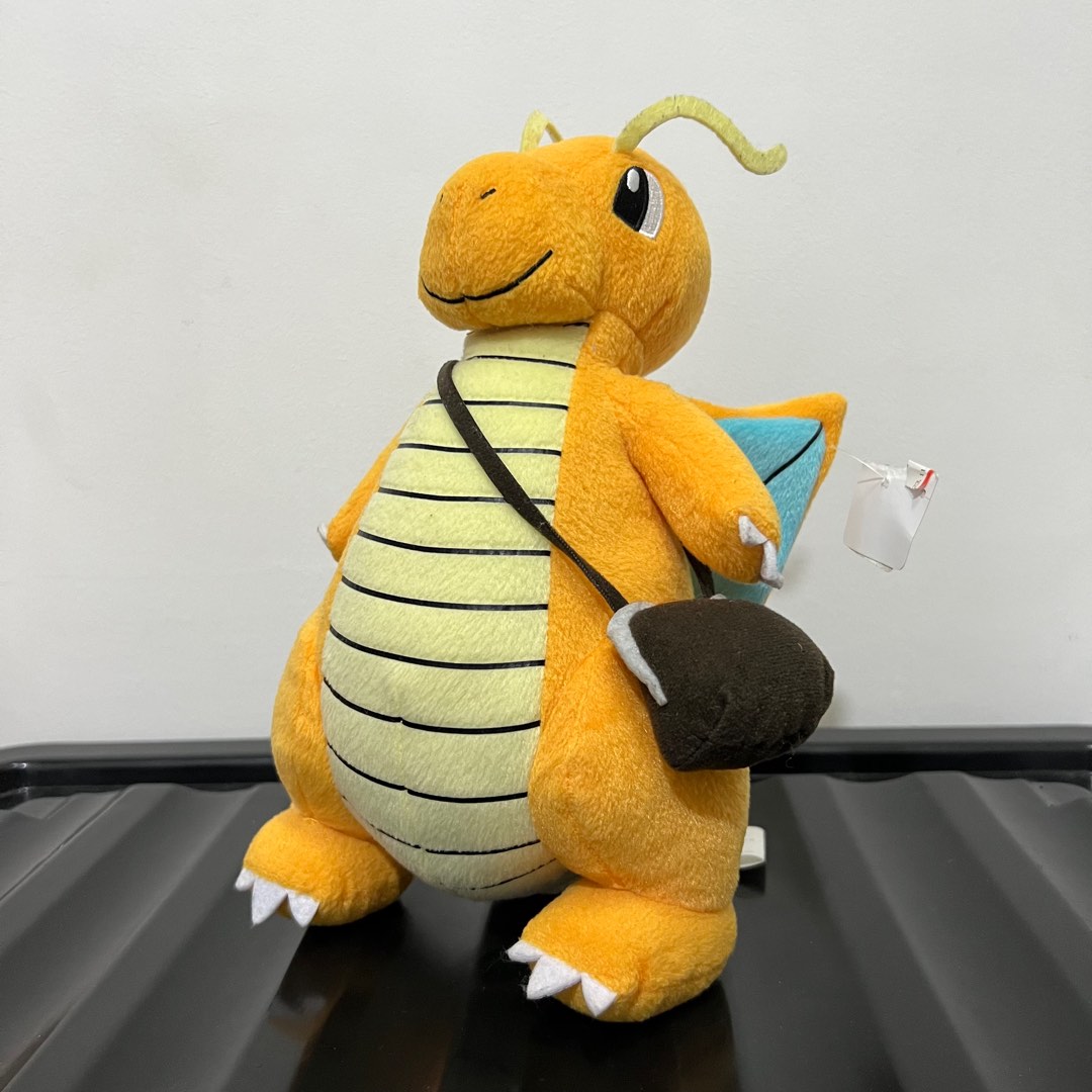 RESTOCKED! Dragonite Postman Pokemon Mewtwo Movie Banpresto, Hobbies ...