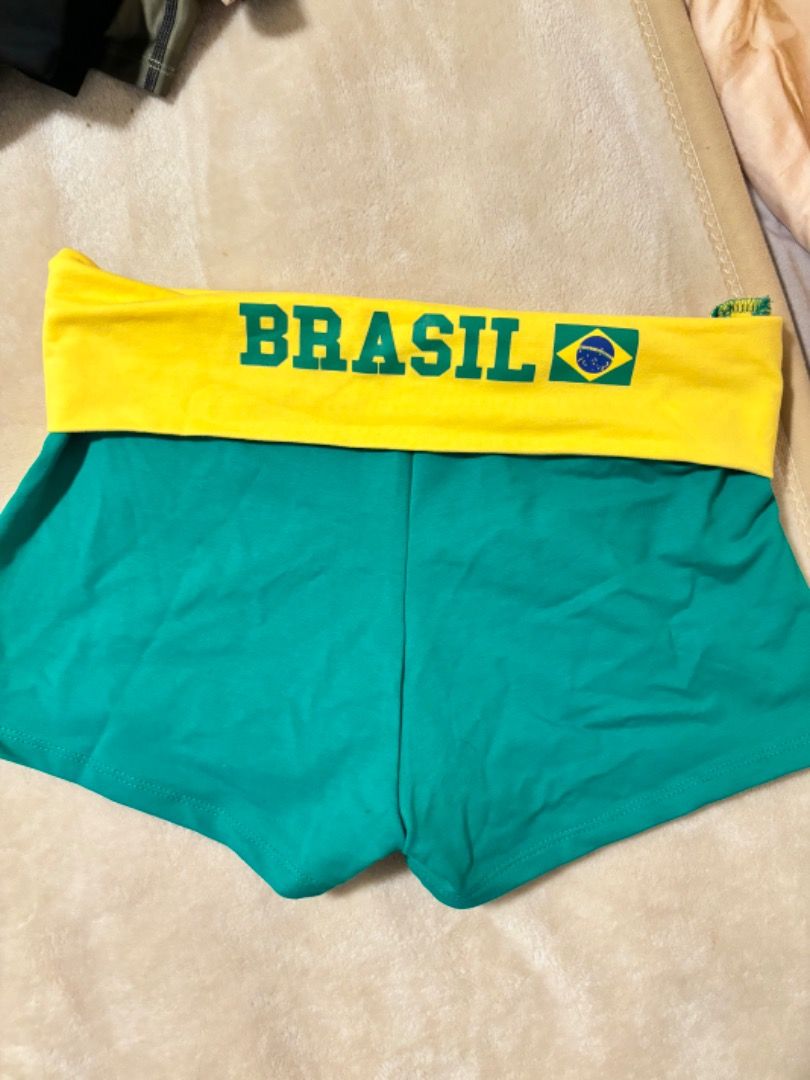 Edikted Brazil Booty Shorts, Women's Fashion, Clothes on Carousell