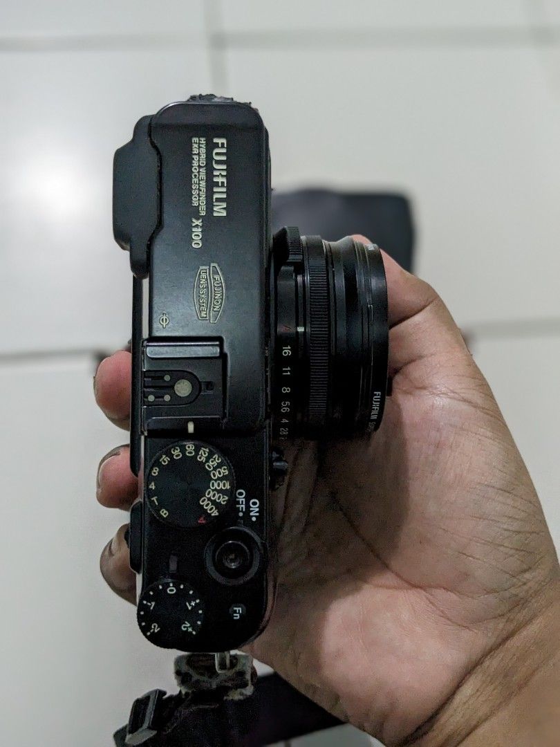 Fujifilm x100 Black, Photography, Cameras on Carousell