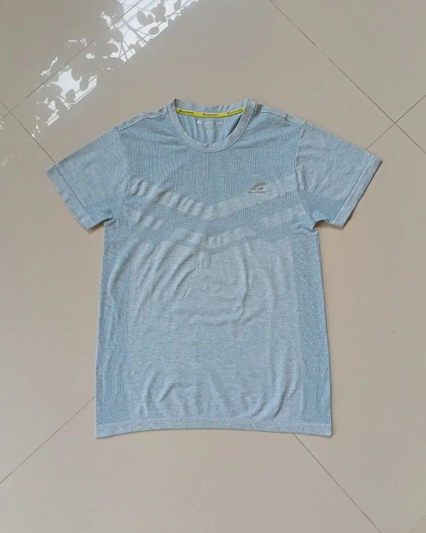 G-motion Giordano, Fesyen Pria, Pakaian , Atasan di Carousell