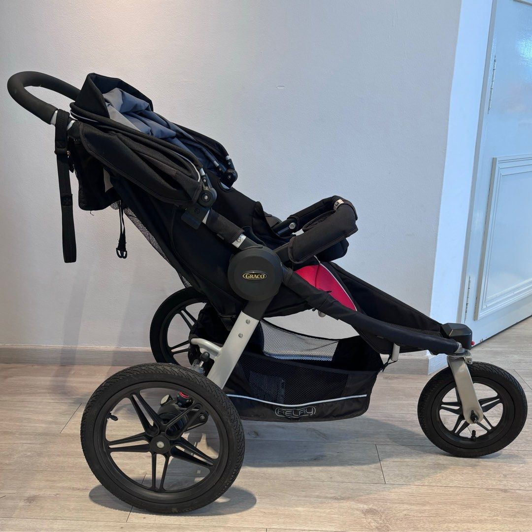 Graco Jogger Stroller, Babies & Kids, Going Out, Strollers on Carousell