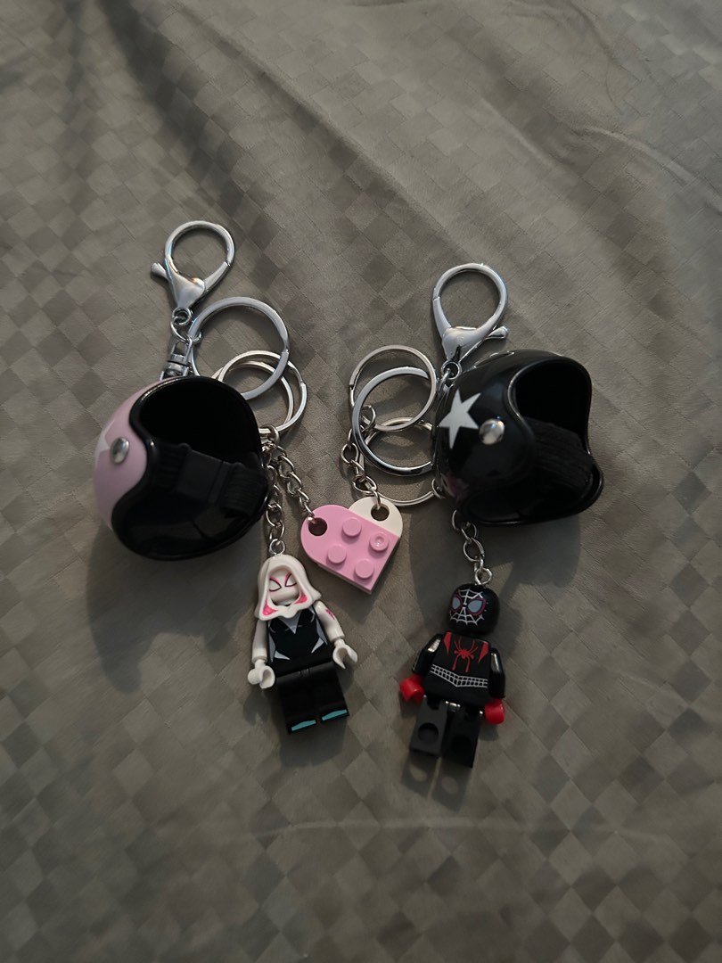 Lego Keychain, Hobbies & Toys, Toys & Games on Carousell