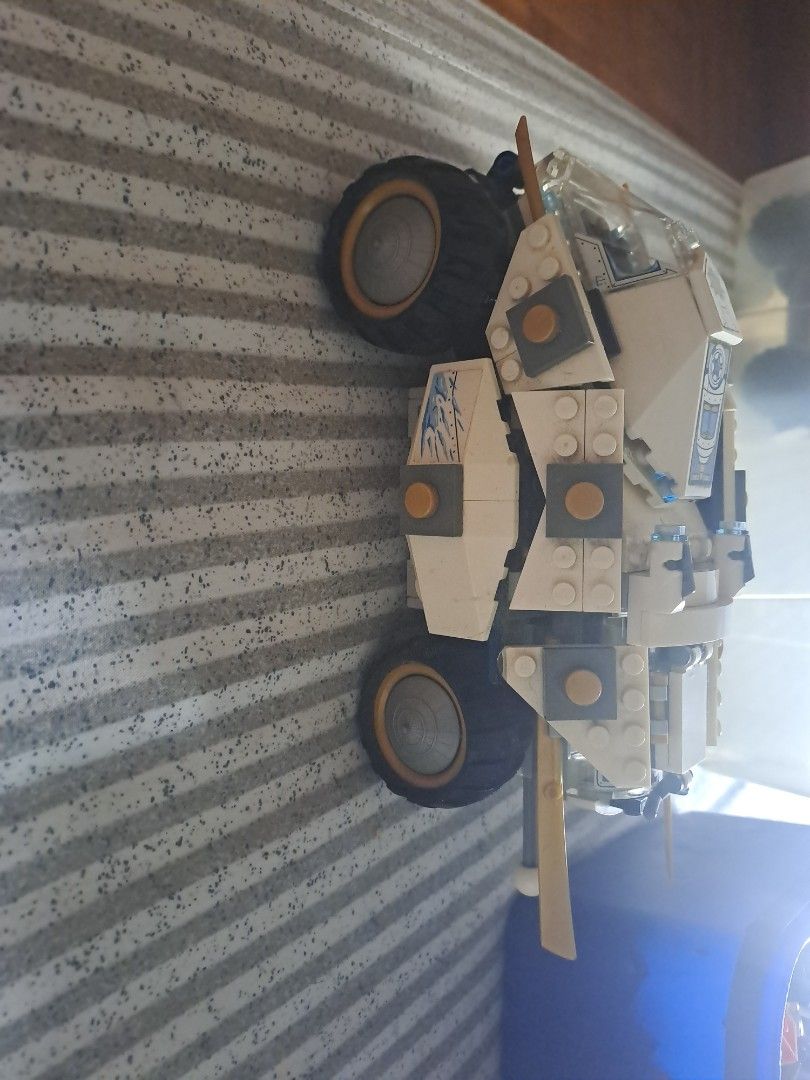 Lego Ninjago titanium ninja tumbler 70588 (pre-built), Hobbies & Toys ...