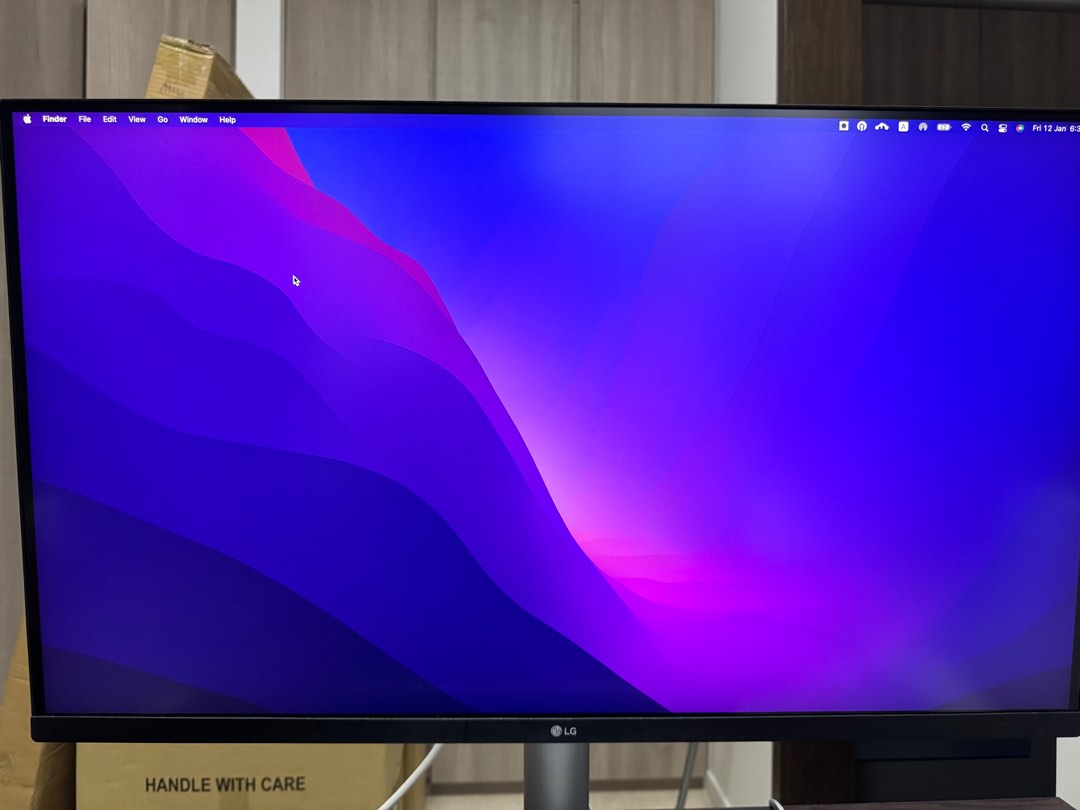 LG UN650 32’ 4K resolution, Computers & Tech, Parts & Accessories ...