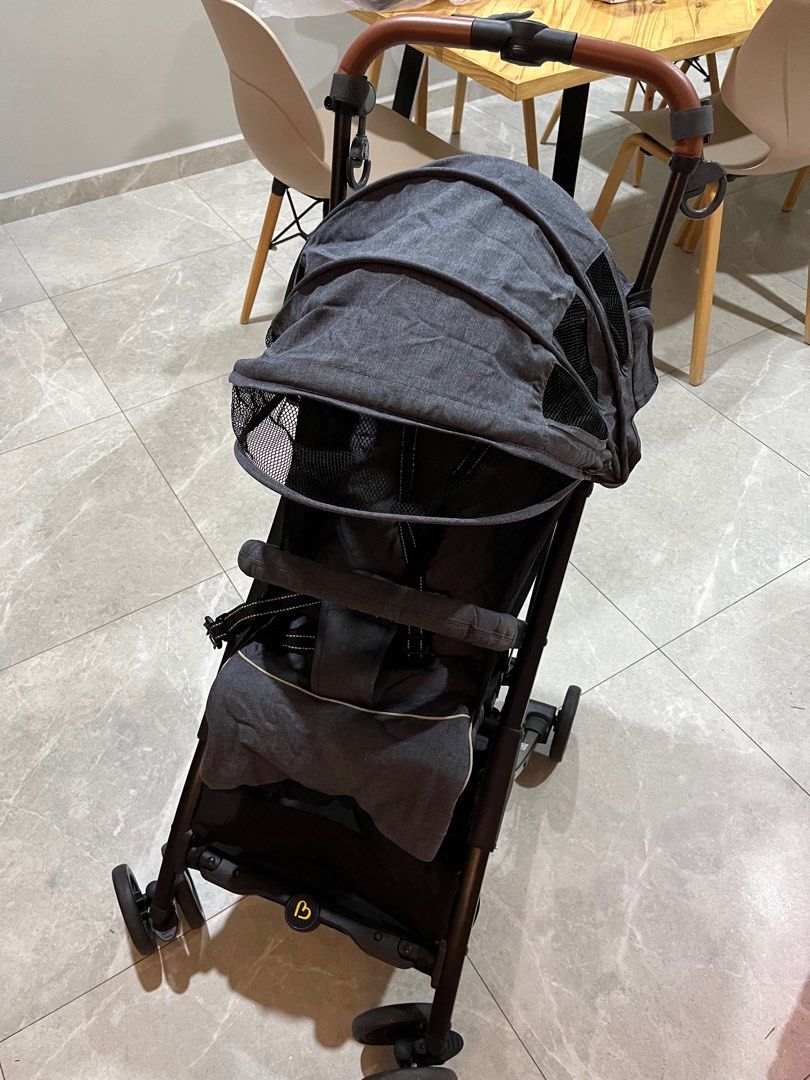 Lightly used stroller, Babies & Kids, Going Out, Strollers on Carousell