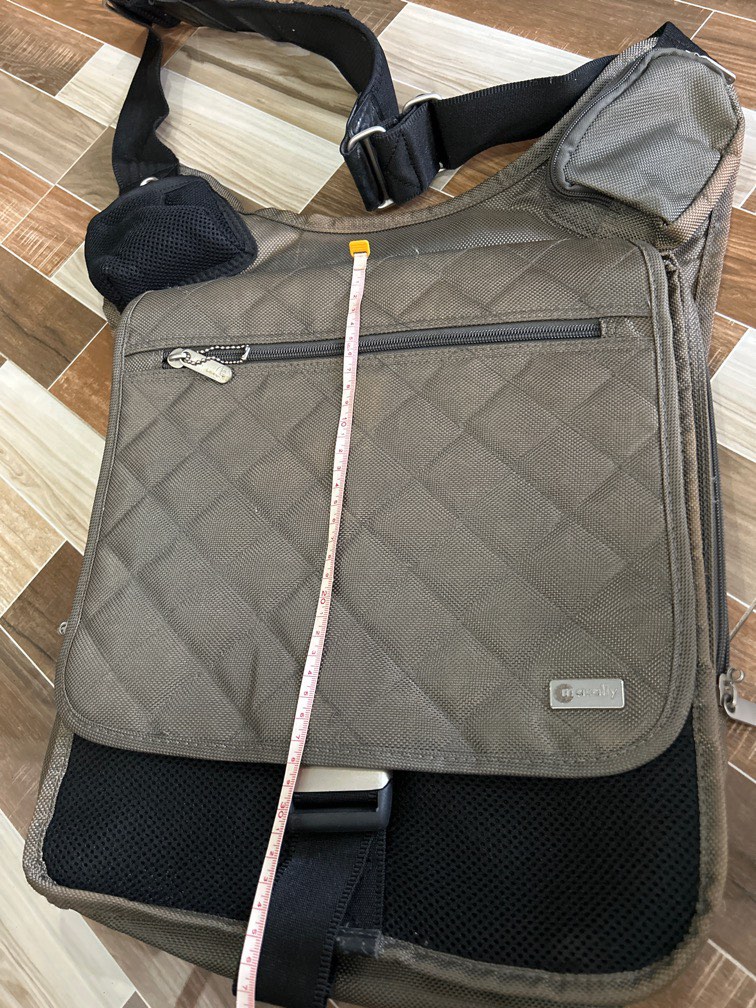 Macally laptop bag, Men's Fashion, Bags, Sling Bags on Carousell