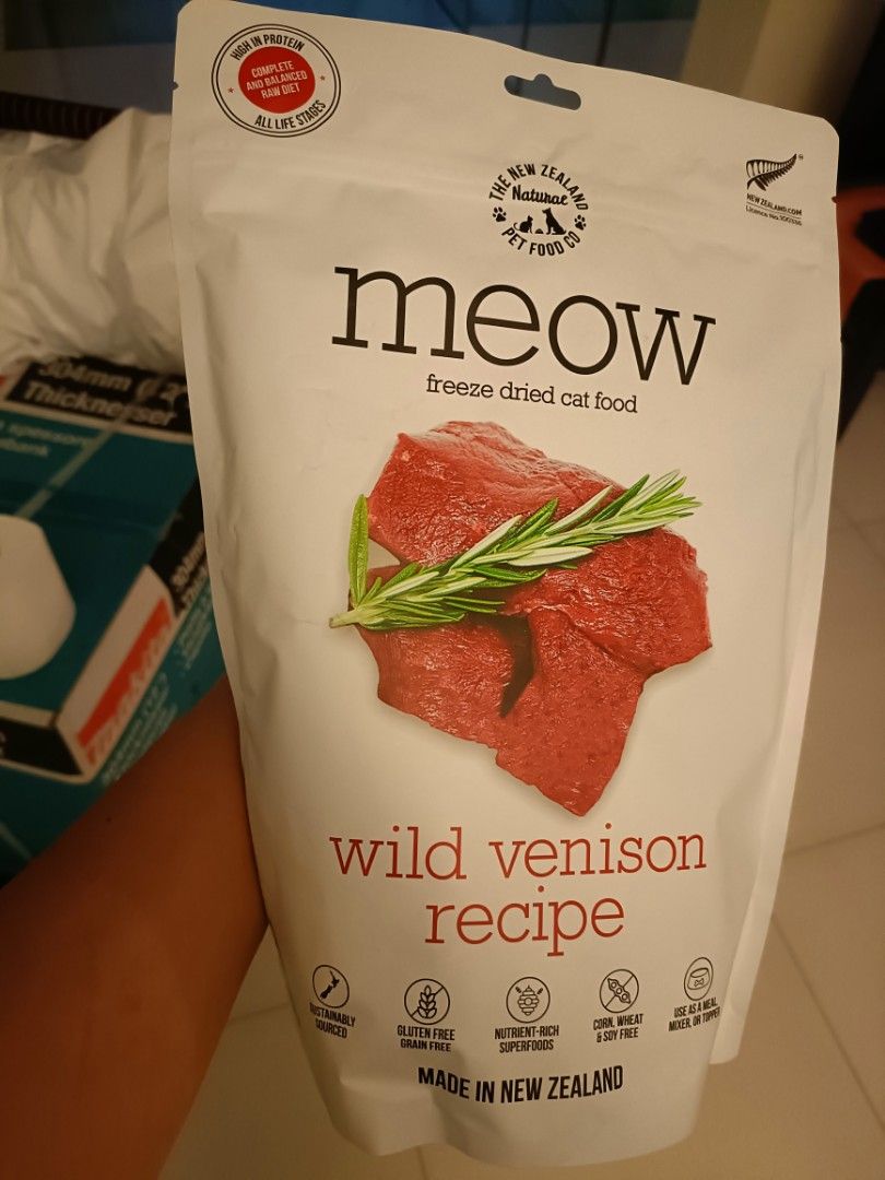 Meow Freeze Dried Venison for Cats, Pet Supplies, Pet Food on Carousell