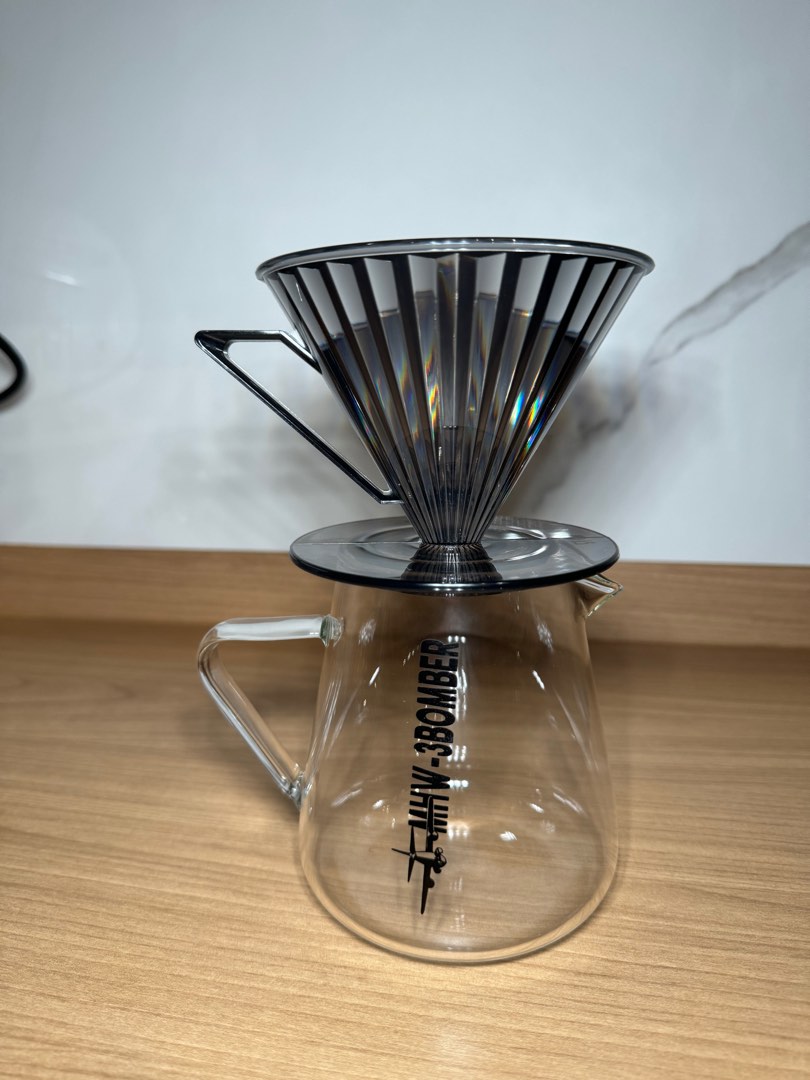 Mhw3-bomber elf dripper and server set v60, Furniture & Home Living, Kitchenware & Tableware ...