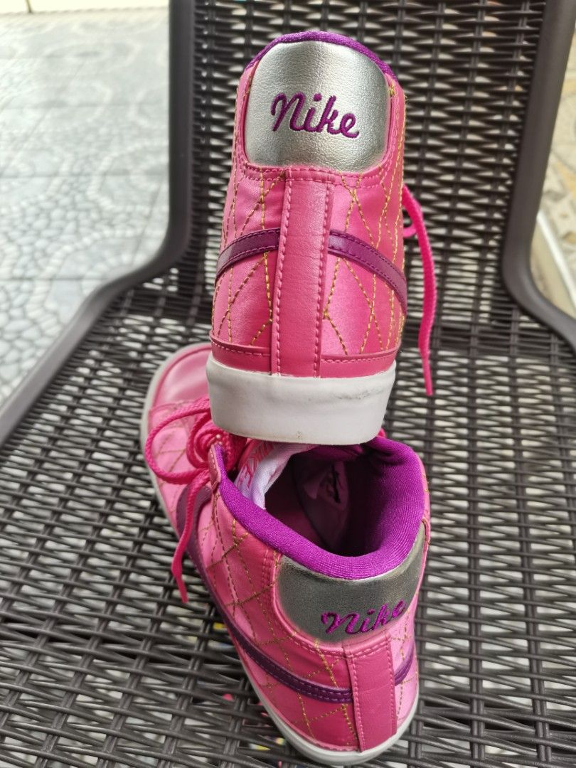 Nike mid-cut style, Women's Fashion, Footwear, Sneakers on Carousell