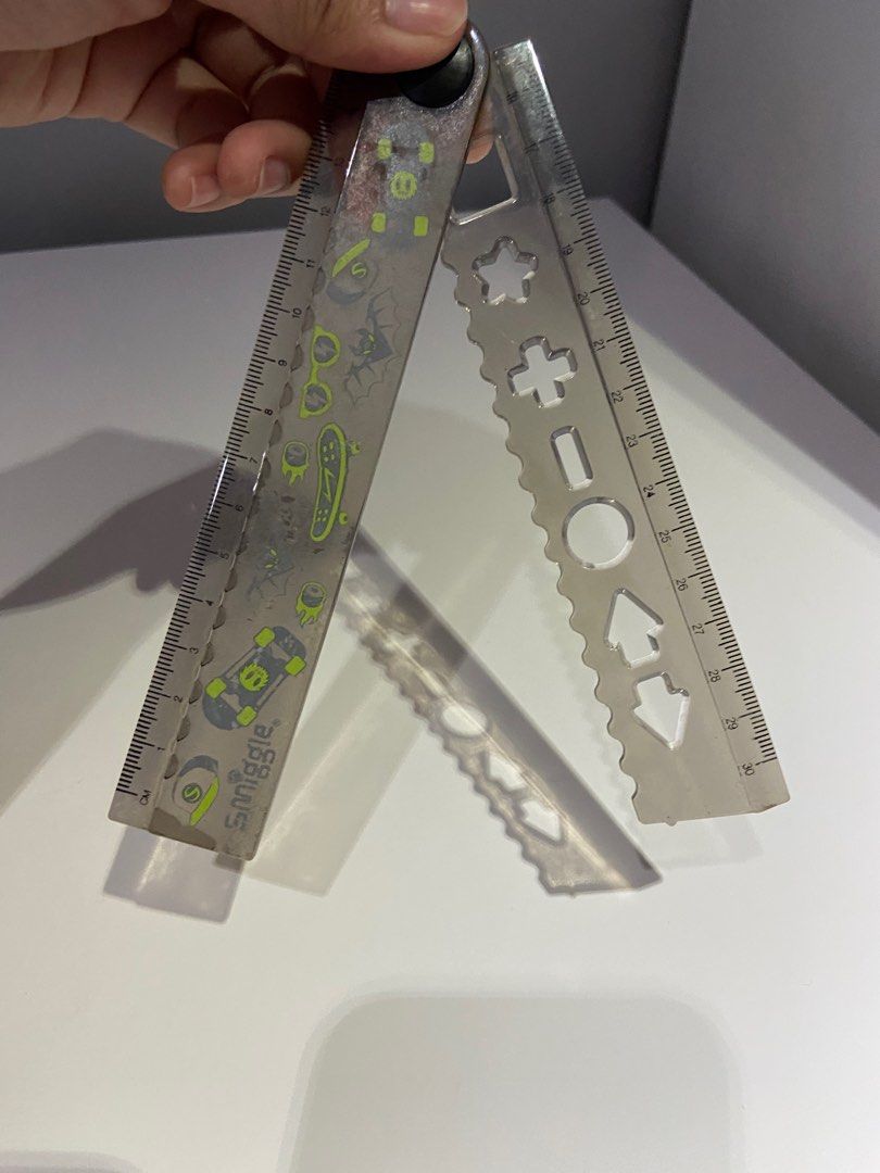 SALE PRELOVED Smiggle Authentic Ruler Fold Up 30cm School Desk ...