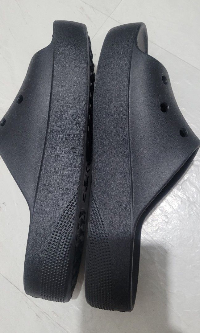 Original Crocs Classic Platform Slide, Women's Fashion, Footwear ...