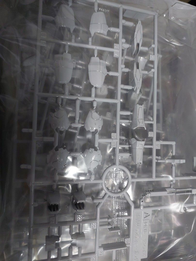 Pbandai RG Destiny Gundam real Grade Model Kit Gunpla Mobile suit ...