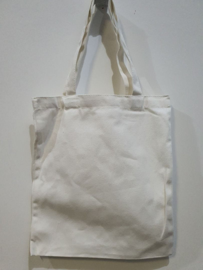 Plain Tote Bag, Women's Fashion, Bags & Wallets, Tote Bags on Carousell