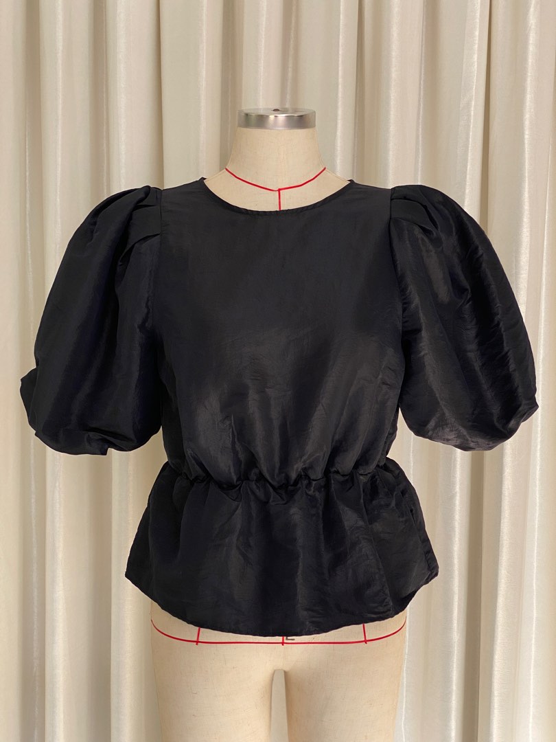 Puffy Top, Women's Fashion, Tops, Blouses on Carousell