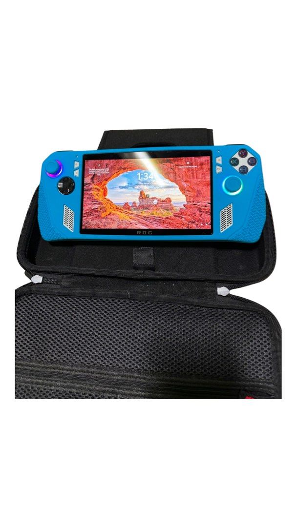 ROG Ally+ ROG headset and Casing, Hobbies & Toys, Toys & Games on Carousell