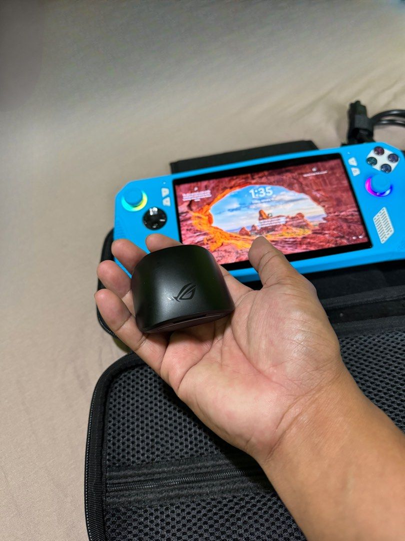 ROG Ally+ ROG headset and Casing, Hobbies & Toys, Toys & Games on Carousell