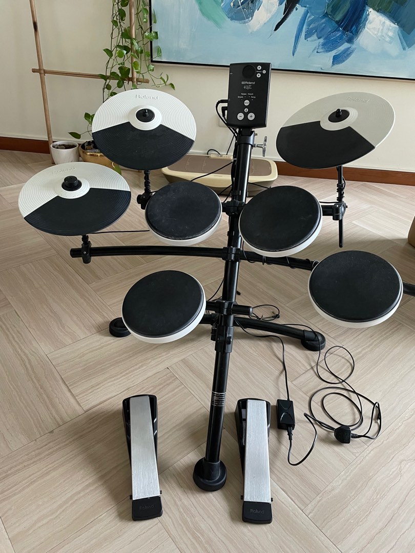 Roland TD-1K Electronic Drum Kit, Hobbies & Toys, Music & Media, Musical Instruments on Carousell