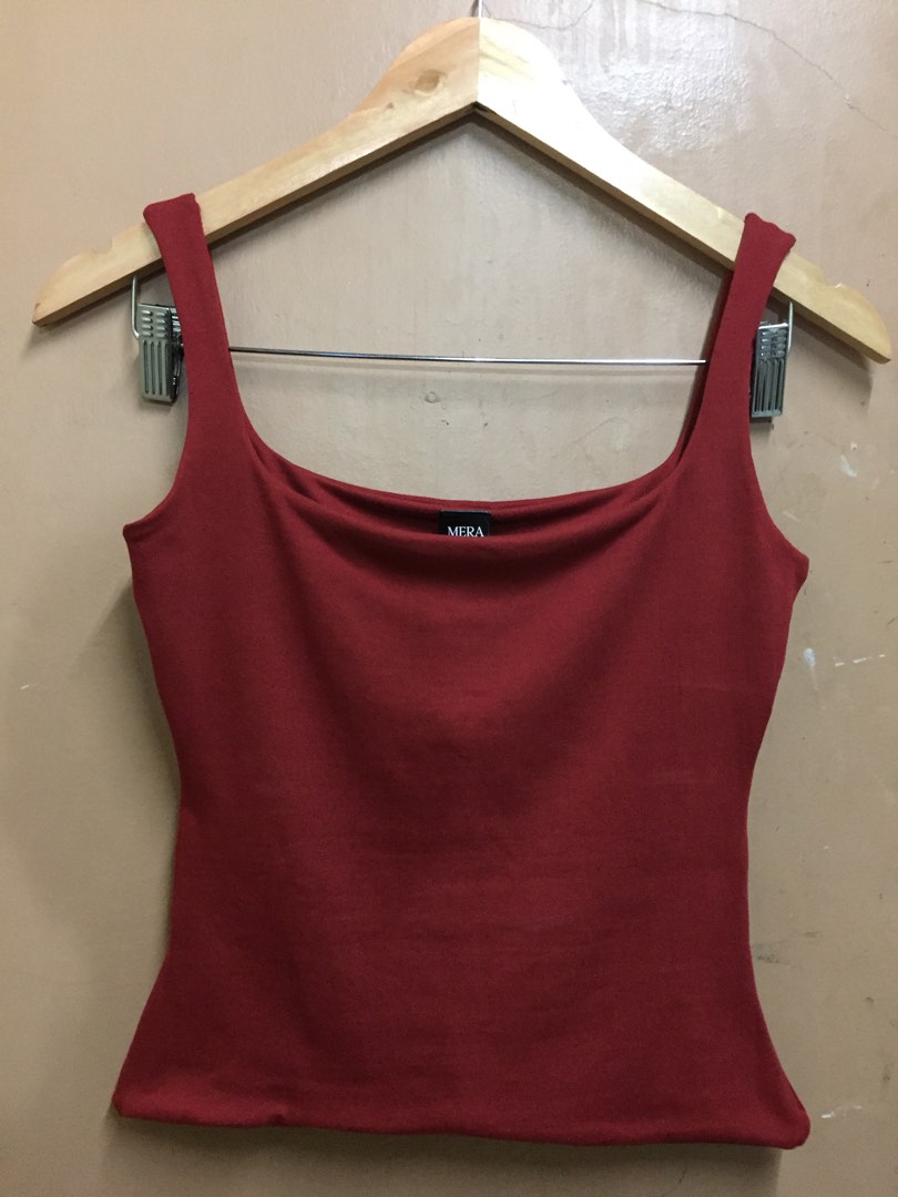 Sleeveless Top, Women's Fashion, Tops, Sleeveless on Carousell