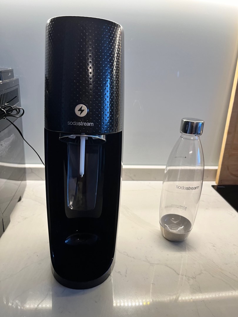 Sodastream Spirit with bottle- black, TV & Home Appliances, Kitchen ...