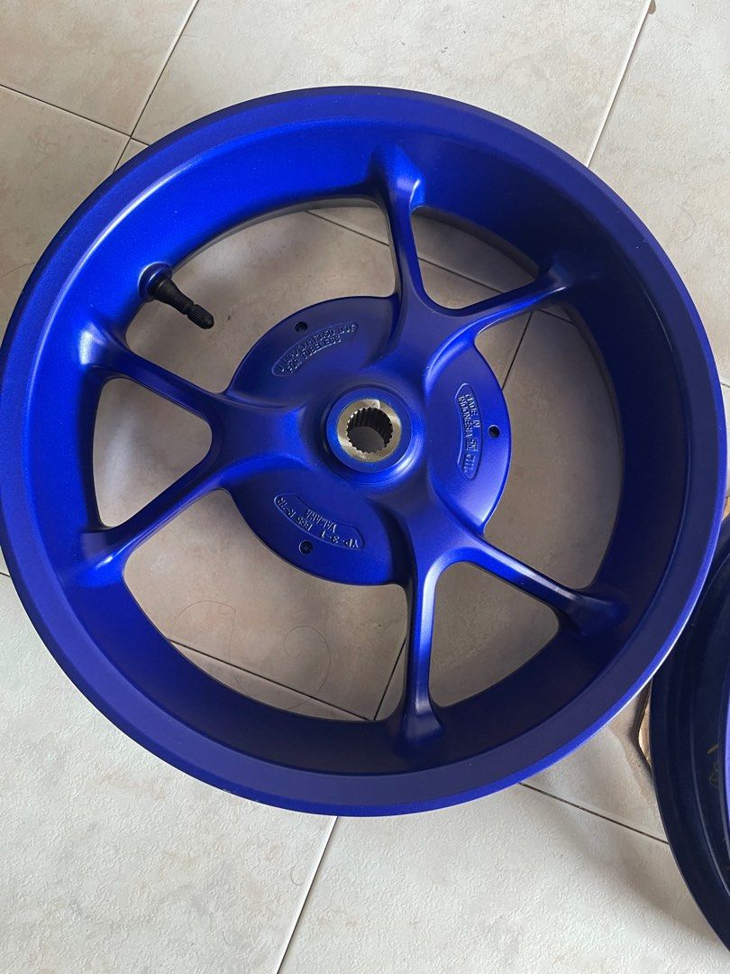 Spotrim Yamaha Nvx Original Tahun 2021, Motorbikes on Carousell