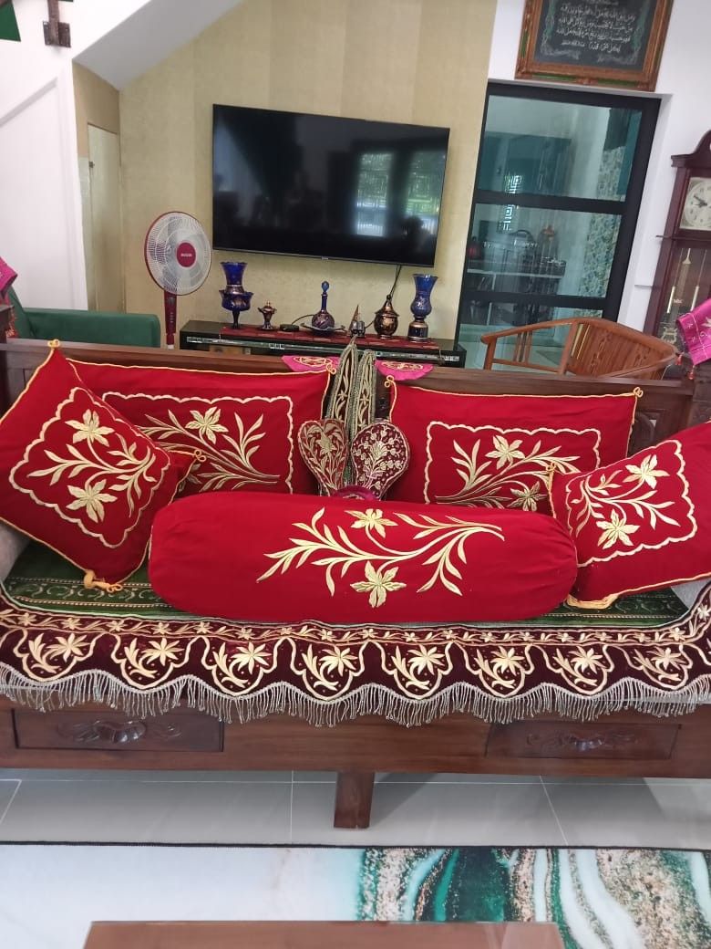 Sulaman Tekat Emas Warisan Melayu Lama Hobbies And Toys Collectibles And Memorabilia Vintage