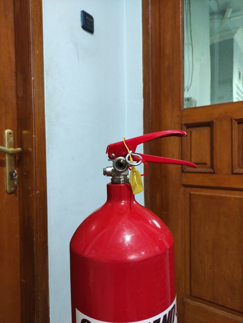 Tabung apar 9kg co2, Barang Yang Dicari di Carousell