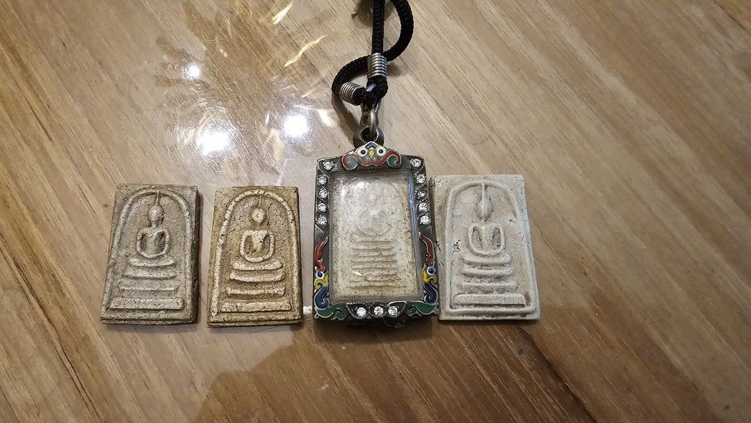 Thai Amulets, Hobbies & Toys, Memorabilia & Collectibles, Religious ...