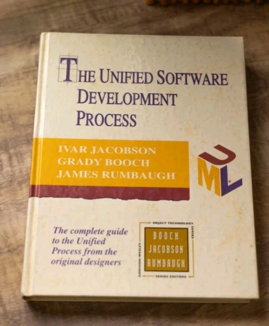 The Unified Software Development Process UML 統一塑模語言 原文書 二手書, 哩哩扣扣, 其他在旋轉拍賣