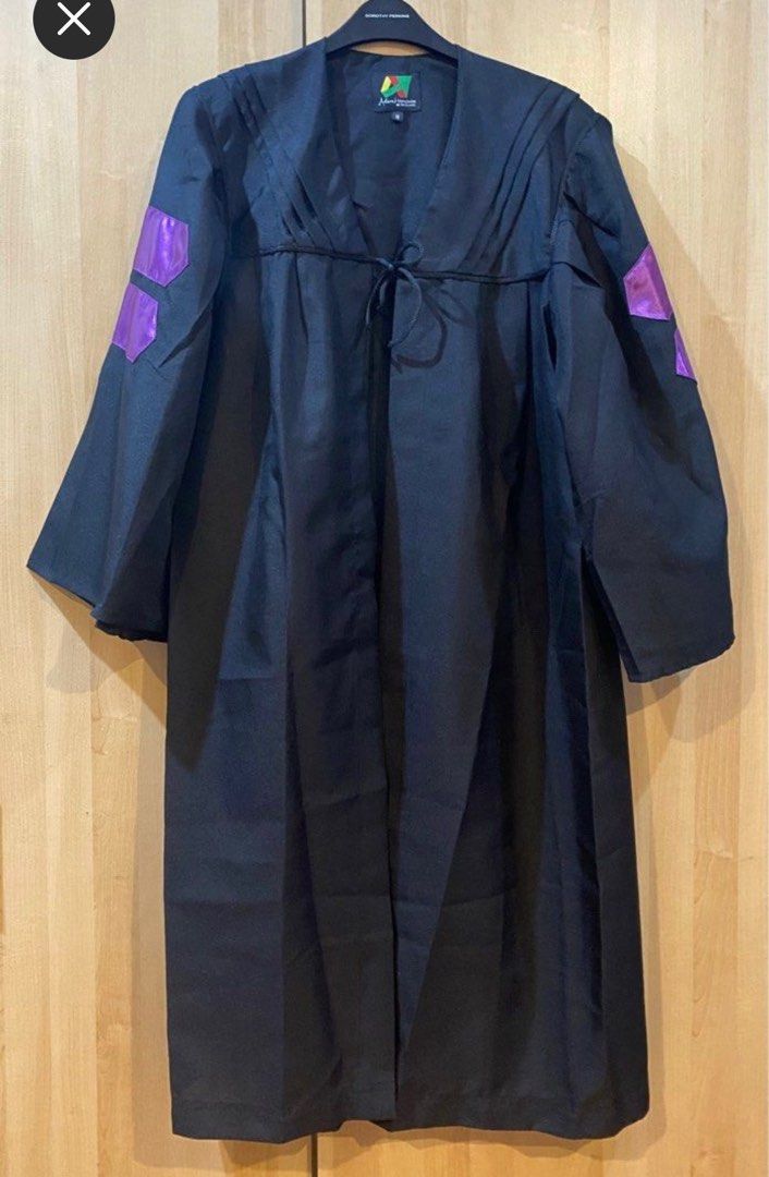 Toga masteral, Women's Fashion, Coats, Jackets and Outerwear on Carousell