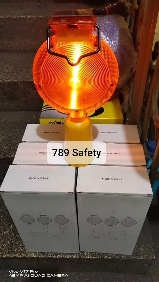 Traffic Cone Light Blinker, Commercial & Industrial, Construction Tools ...