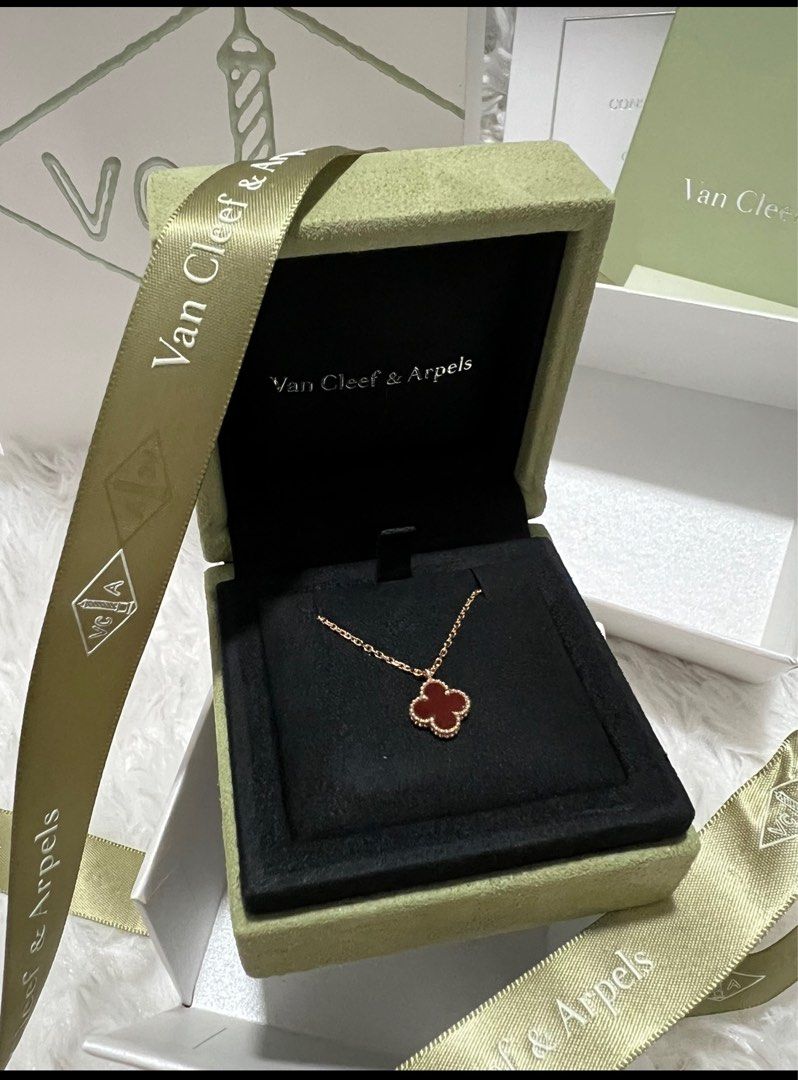VCA Sweet Alhambra Carnelian, Women's Fashion, Jewelry & Organisers ...