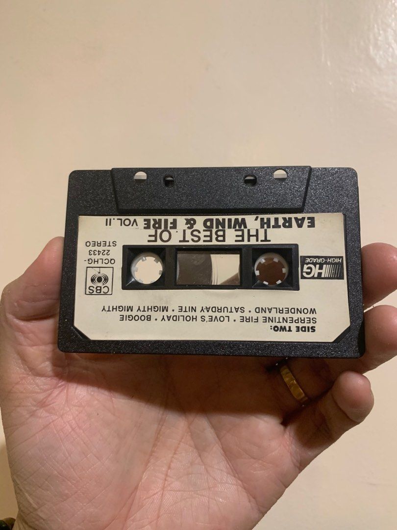 Vintage Cassete Tape Earth and wind & fire, Hobbies & Toys, Memorabilia ...