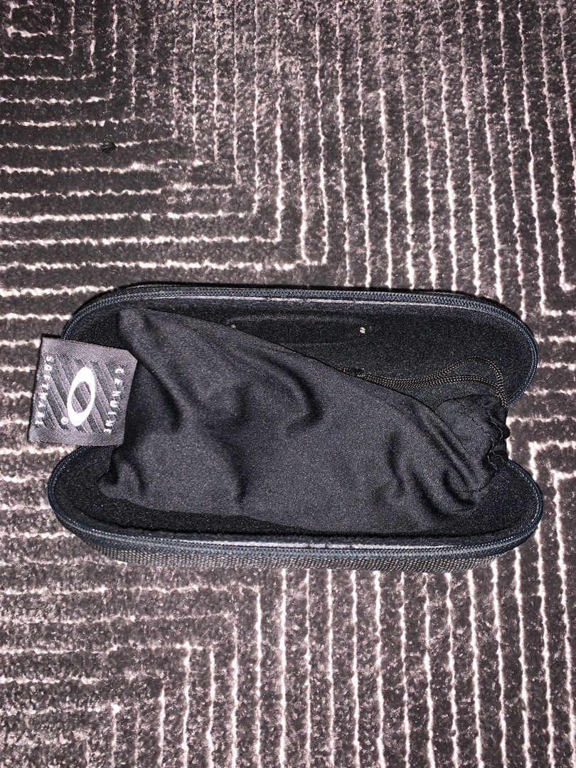 Vintage Oakley Shades Matrix, Men's Fashion, Watches & Accessories ...