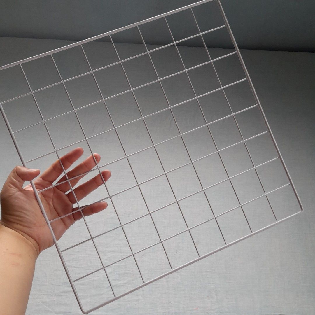 wire mesh display grid, Hobbies & Toys, Stationary & Craft, Other ...