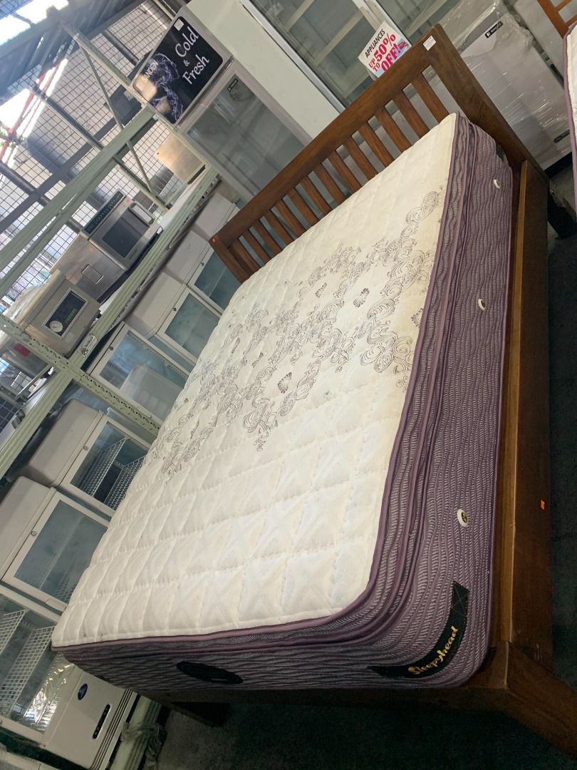 WOODEN BED FRAME W/ FOAM SLEEPY HEAD, Furniture & Home Living ...