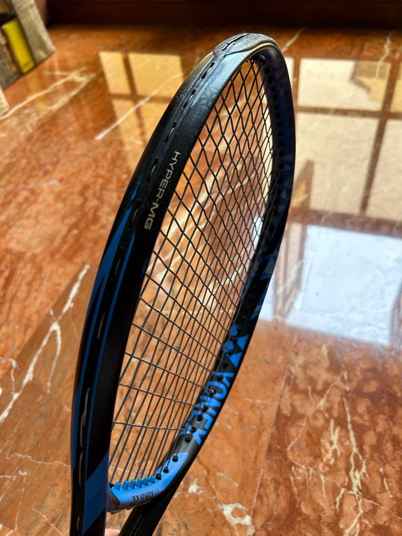 Yonex Ezone 100 (2018), Sports Equipment, Sports & Games, Racket & Ball ...