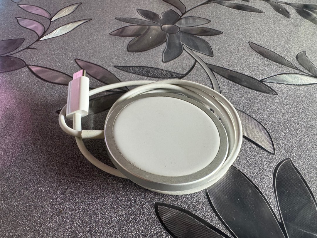 Apple Mac-safe charger, Computers & Tech, Parts & Accessories, Cables ...