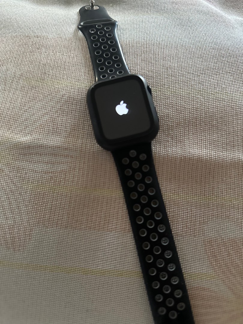 Apple watch SE 40mm(orig), Women's Fashion, Watches & Accessories ...