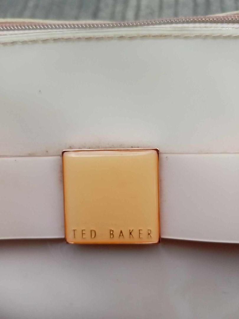 AUTHENTIC TED BAKER POUCH, Luxury, Bags & Wallets on Carousell