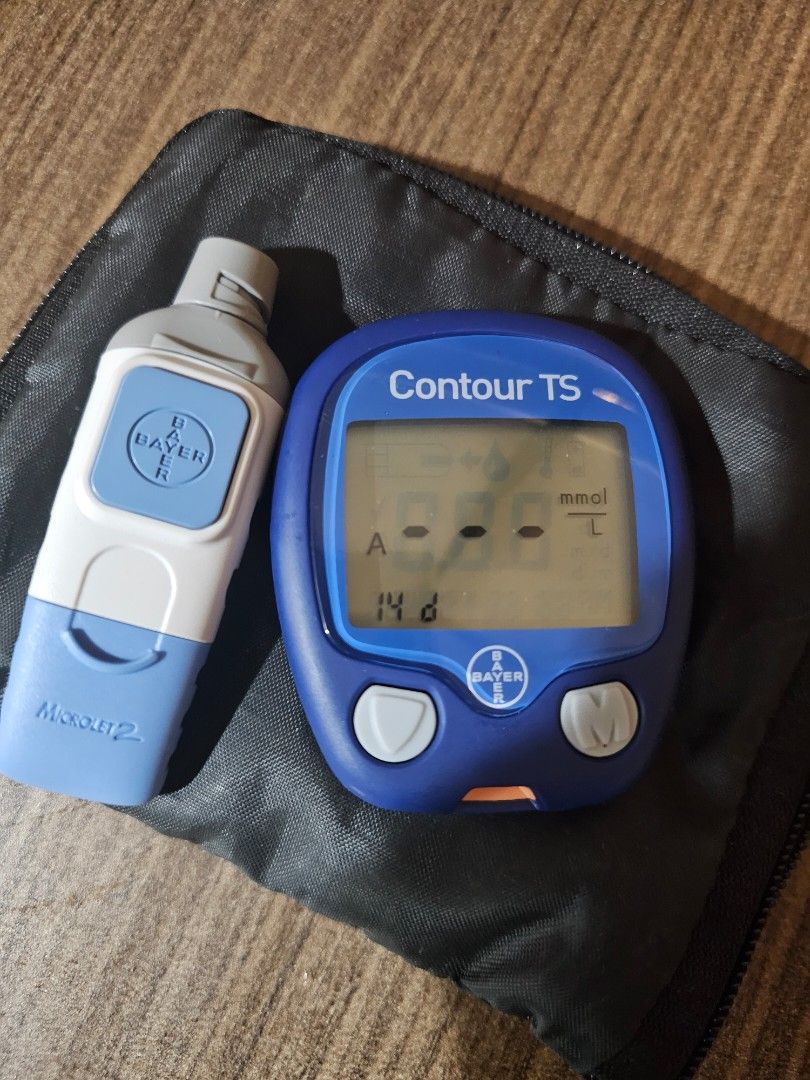 Blood glucometer glucose meter Bayer Contour TS, Health & Nutrition ...