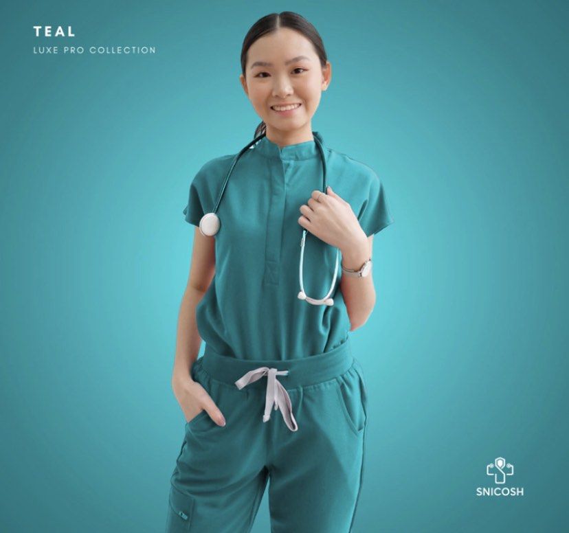 Brand new snicosh scrubsuit, Women's Fashion, Activewear on Carousell