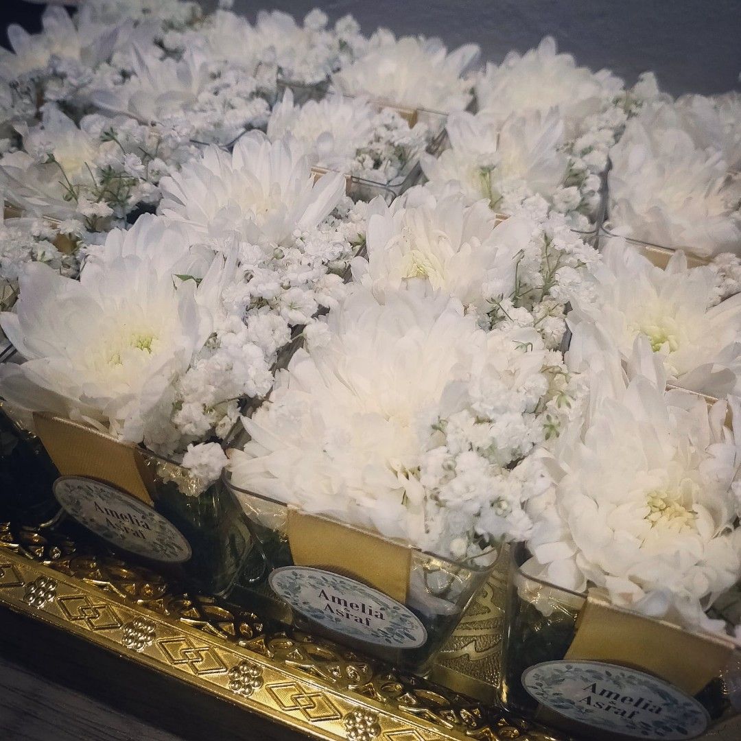 Bunga Rampai - Acrylic Container, Hobbies & Toys, Stationery & Craft ...