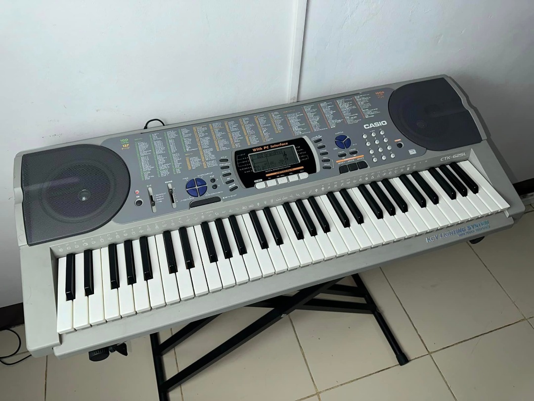Casio Ctk 625l Piano Touch Response Keyboard Organ 61 Keys Hobbies