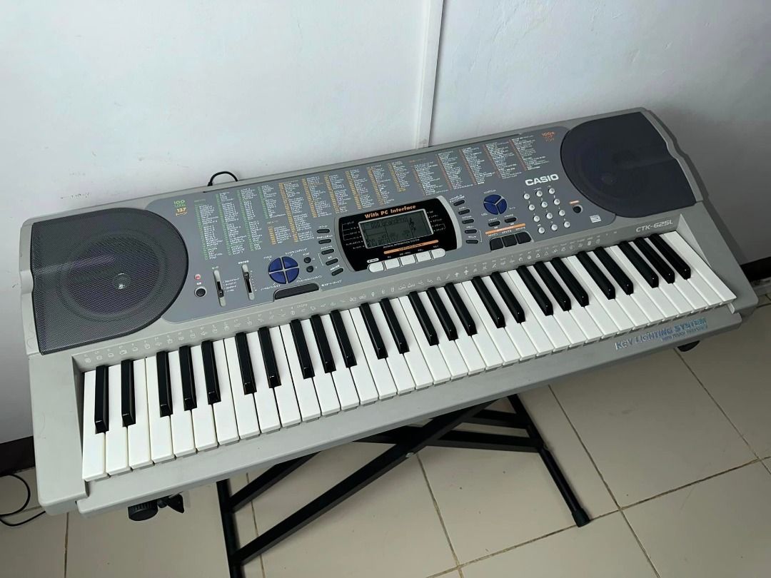 Casio CTK-625L Piano Touch Response Keyboard Organ 61 Keys, Hobbies ...