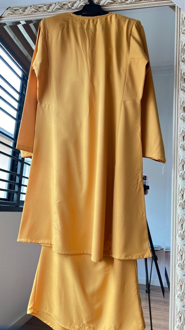 Classic Baju Kurung Pahang Raya in Mustard Kurung Malay Tradisional ...