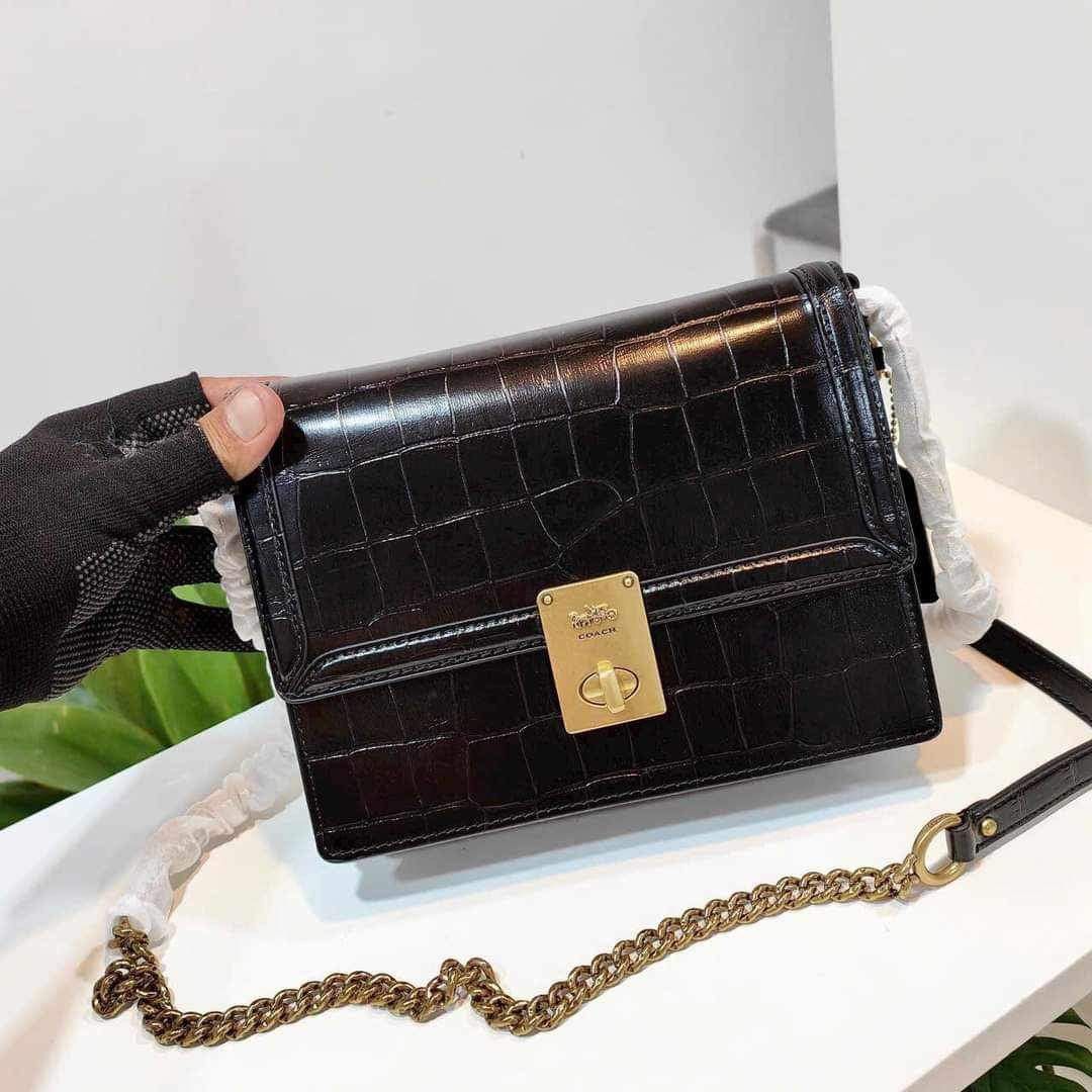 Coach Hutton Crossbody, Women's Fashion, Bags & Wallets, Cross-body ...