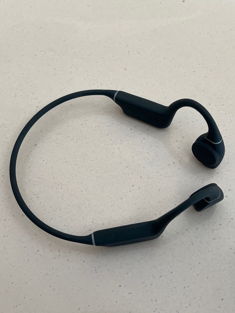 Creative outlier free bone conduction headphone (authentic), Audio ...