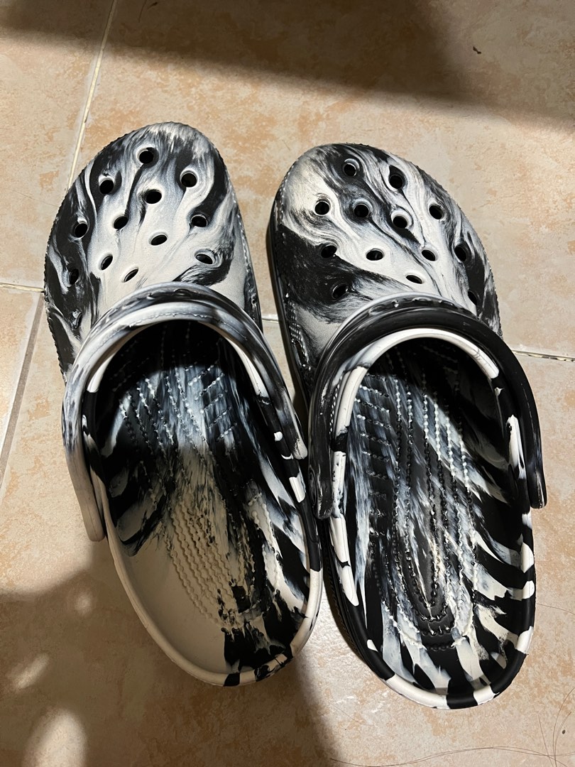 Crocs Classic Marbled Clog, Women's Fashion, Footwear, Slippers and ...