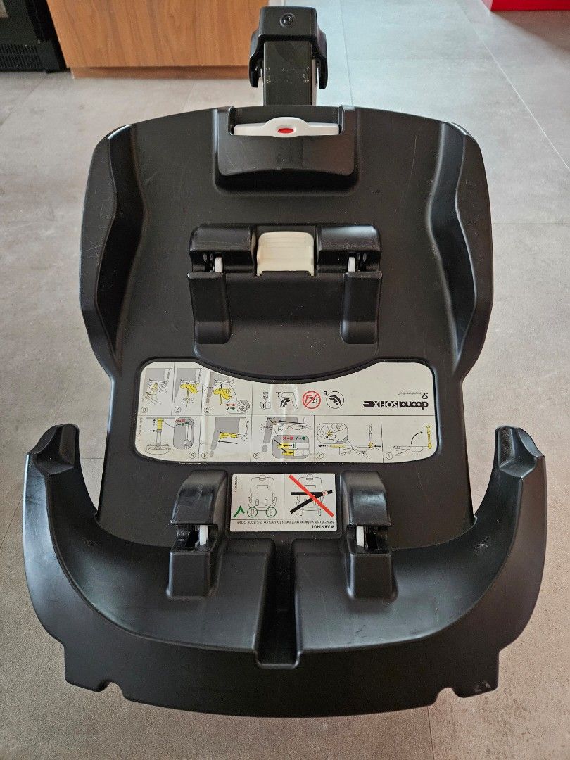 Doona Isofix Base, Babies & Kids, Going Out, Car Seats on Carousell